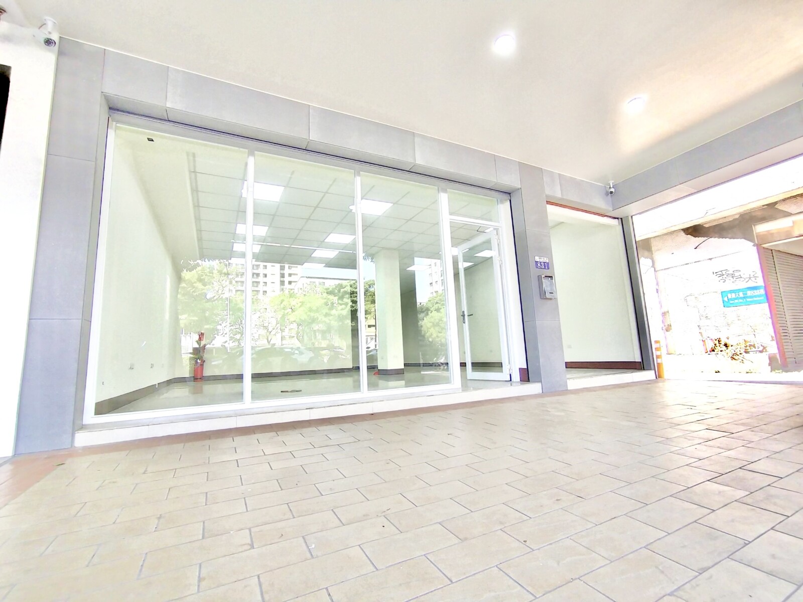 台中市西屯區台灣大道二段透天厝大墩台灣大面寬店面可彩卷行美業辦公室 房屋出租 樂屋網