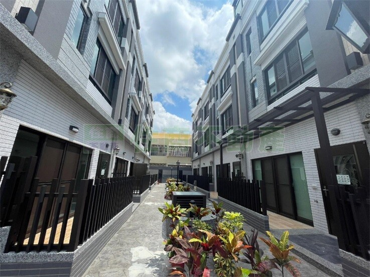 彰化縣溪湖鎮大公十五街別墅溪湖空中花園雙車位別墅a 房屋出售 樂屋網