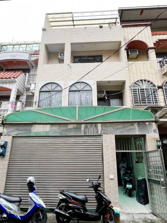 桃園市中壢區吉林二路透天厝近內壢家樂福 工業區 美5房前院停車別墅 房屋出售 樂屋網