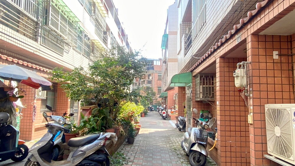彰化縣彰化市建國東路別墅彰北雙車寬墅室內大空間＠靜瑟社區 房屋出售 樂屋網