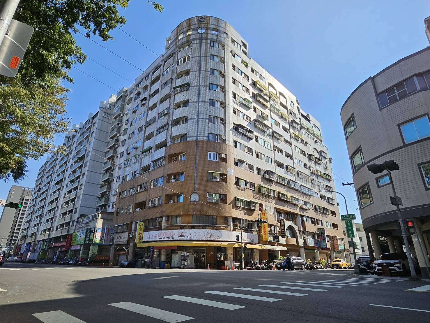 文山翰林高雄市鳳山區文德路電梯大廈★店長推薦 不用20住文山特區 稀有電梯四房 房屋出售 樂屋網