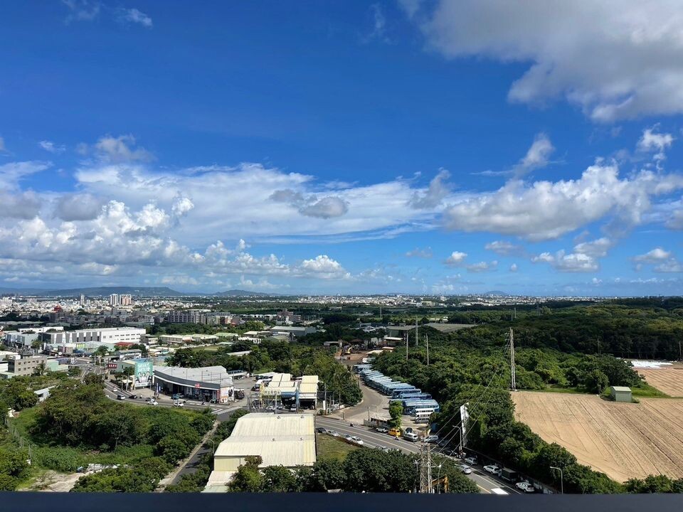 阿貴 東區|獨家全新|朝南景觀、12樓兩房平車 台南市東區昕視界買房子 樂屋網