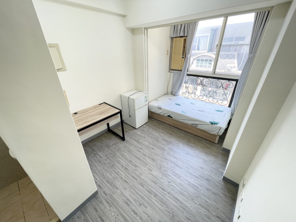 台中市太平區中山路一段電梯大廈近勤益中台⭐台水台電⭐省錢大作戰⭐電梯⭐子母車 房屋出租 樂屋網