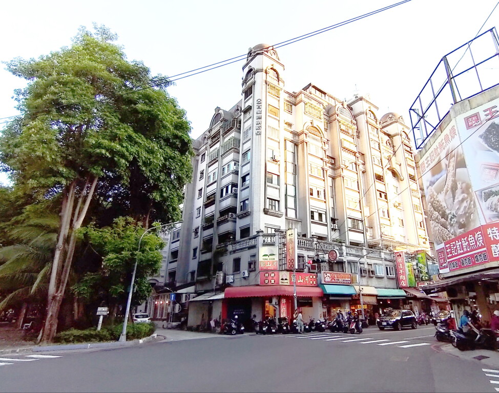 維納斯堡高雄市苓雅區中正二路電梯大廈苓雅區文化中心五福國中彩虹公園維納斯堡電梯大樓 房屋出售 樂屋網