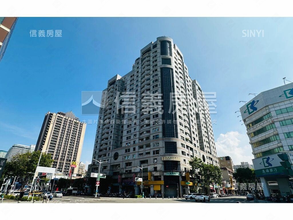 近農十六捷運邊間採光四房 高雄市左營區龍揚庭買房子 樂屋網