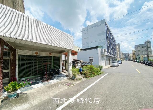 建地善化市中心雙面路建地贈房屋台南市善化區永福路 樂屋網 土地買賣