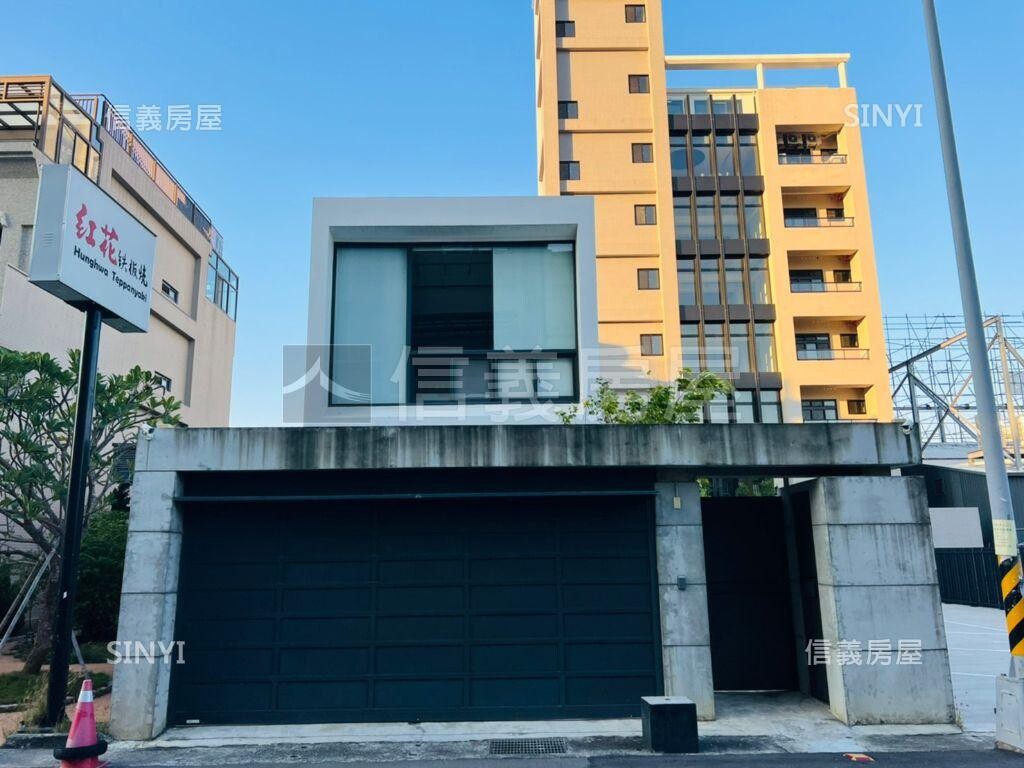 台中市南屯區益豐東街別墅單元二稀有清水模臨路別墅 房屋出售 樂屋網