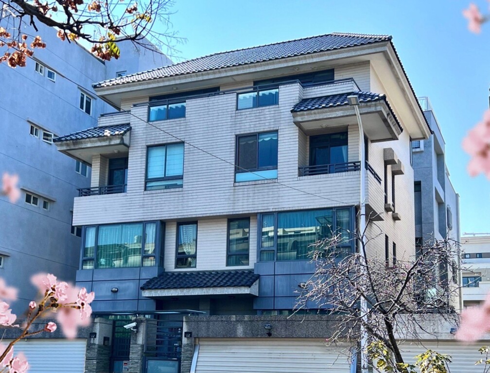 台中市南屯區大川街別墅七期精銳臨路大地坪別墅惠文學區 房屋出售 樂屋網