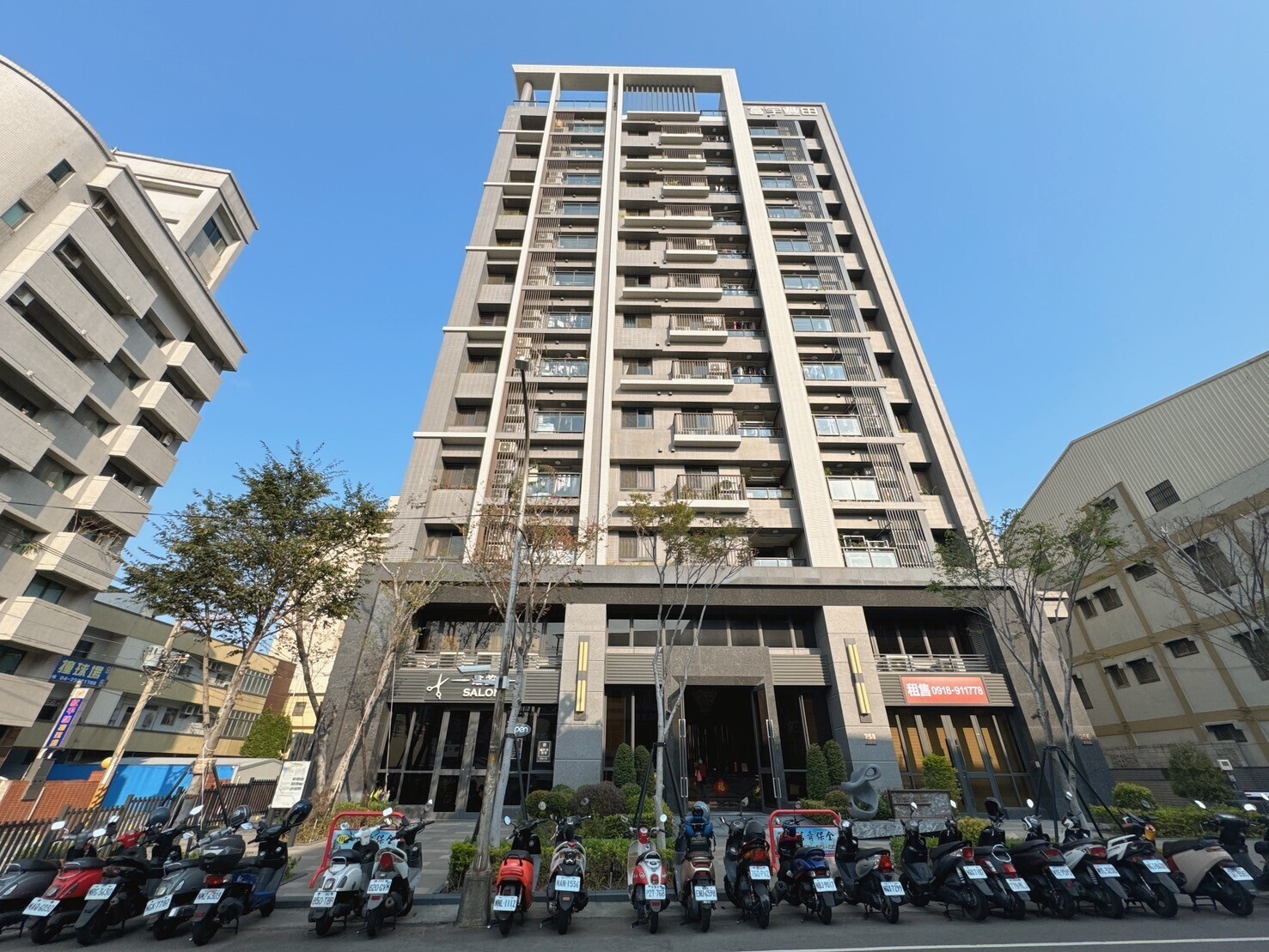 富宇豐田台中市豐原區愛國街電梯大廈永慶阿銓 富宇豐田高樓層三房平車 房屋出售 樂屋網