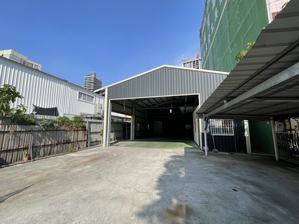 高雄市鼓山區龍德路廠房富邦凹子底義享天地大地坪店面 房屋出租 樂屋網