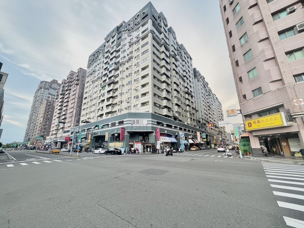 安平五期郡平商圈溫馨採光三房平車 台南市安平區南國買房子、房屋出售 樂屋網