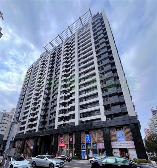 高雄市前金區六合二路電梯大廈達麗東京高樓景觀兩房 房屋出租 樂屋網