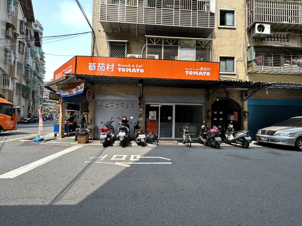 新北市新莊區中信街店面榮富國小三角窗金店面 房屋出售 樂屋網