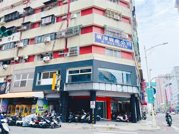 高雄市前鎮區一心二路公寓一心復興商圈6米5醒目大面寬邊間1+2樓店面 房屋出售 樂屋網