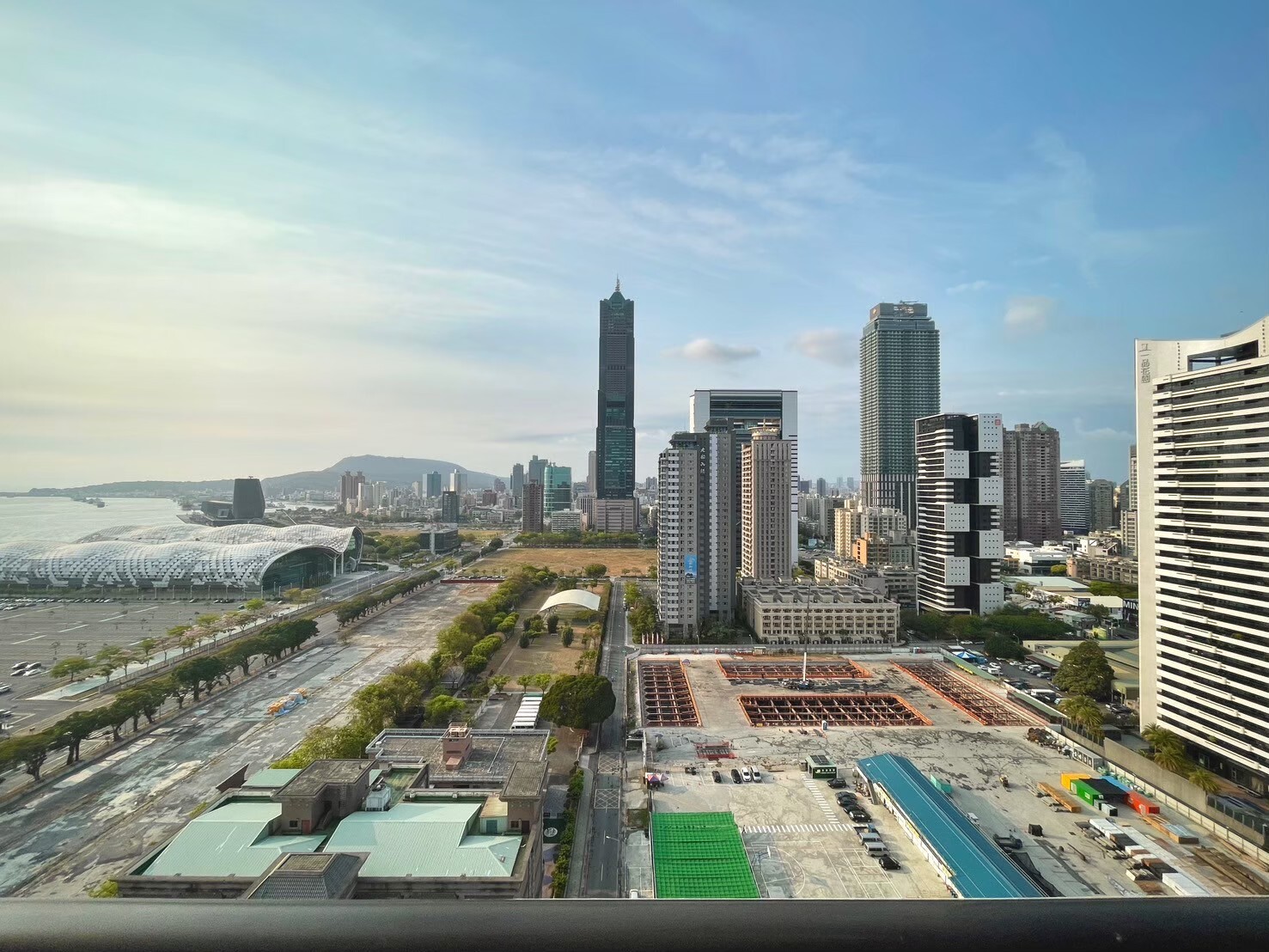 亞灣無敵海景四房連雙平車 高雄市前鎮區欣灣時代ab棟買房子、房屋出售 樂屋網