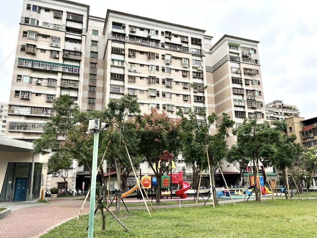 新北市土城區學成路電梯大廈近海山捷運面公園電梯大樓3房2廳2衛 房屋出租 樂屋網
