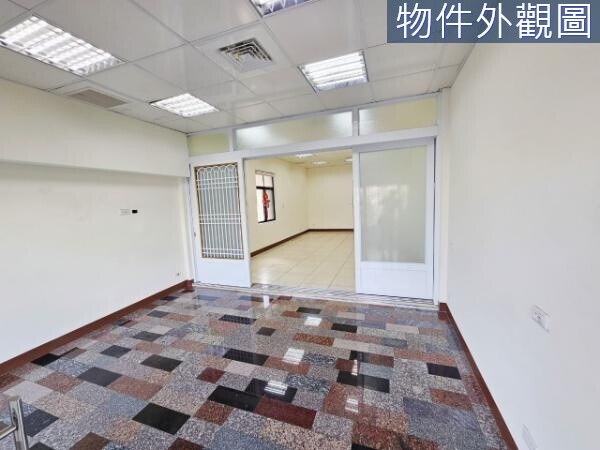 鳳山國中臨路邊間透天店住 高雄市鳳山區買房子、房屋出售 樂屋網