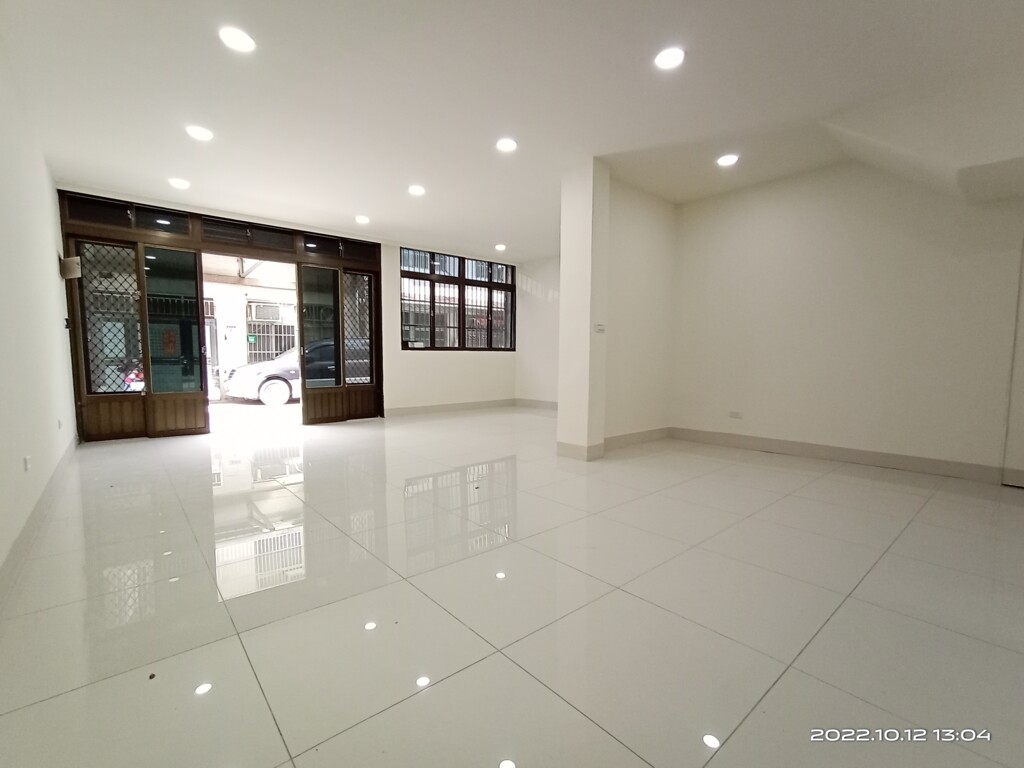 桃園市楊梅區新江路透天厝近楊梅前站大面寬美透天 房屋出售 樂屋網