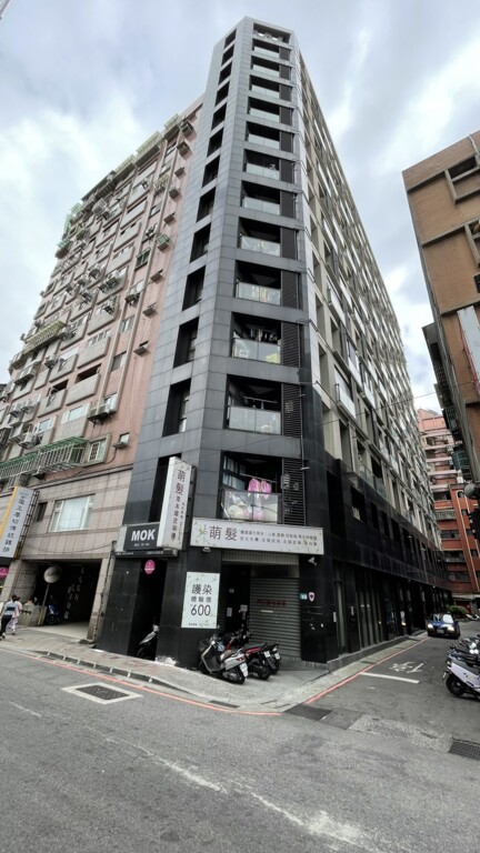 摩宿新北市三重區中正南路電梯大廈住商南京建國林佩儀菜寮站摩宿挑高2房 房屋出售 樂屋網