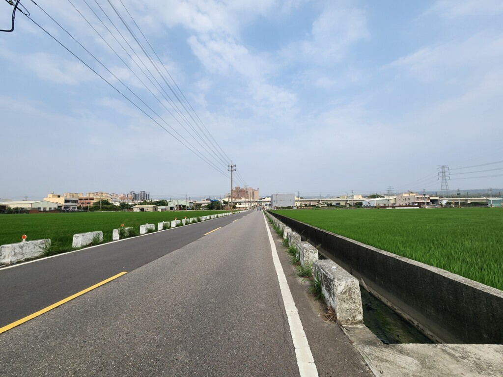 農地龍井區近中山農地 地形平坦方正 臨8米活路 台中市龍井區中山段 樂屋網 土地買賣