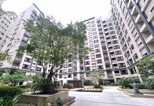 Uptown上城桃園市桃園區大興西路二段電梯大廈上城採光兩房車 房屋出售 樂屋網