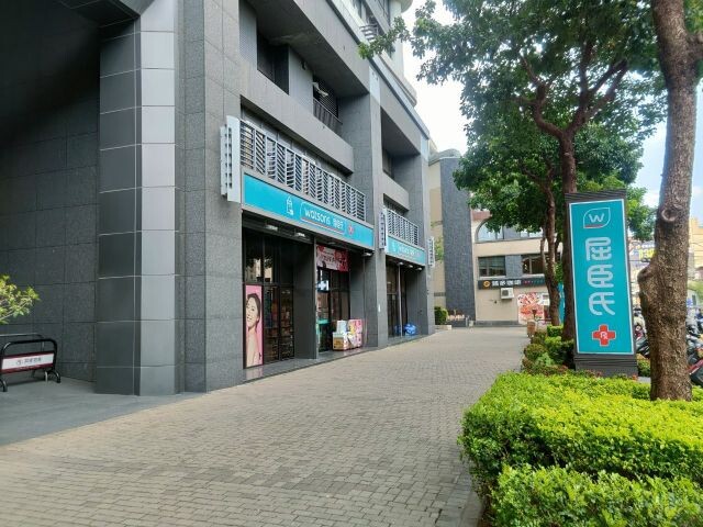 成大城台南市北區開元路電梯大廈【喵老爹】成大城 四樓三房平車 房屋出售 樂屋網
