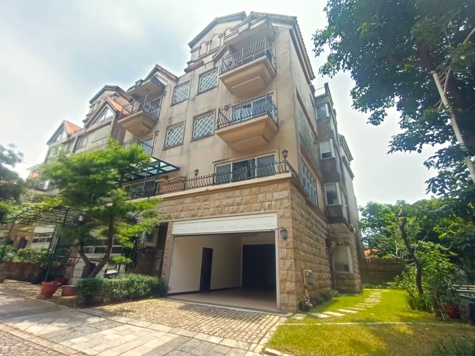 東森山莊d桃園市楊梅區東森路別墅楊梅~東森山莊邊間百萬裝潢電梯豪墅,室內併排雙車 房屋出售 樂屋網