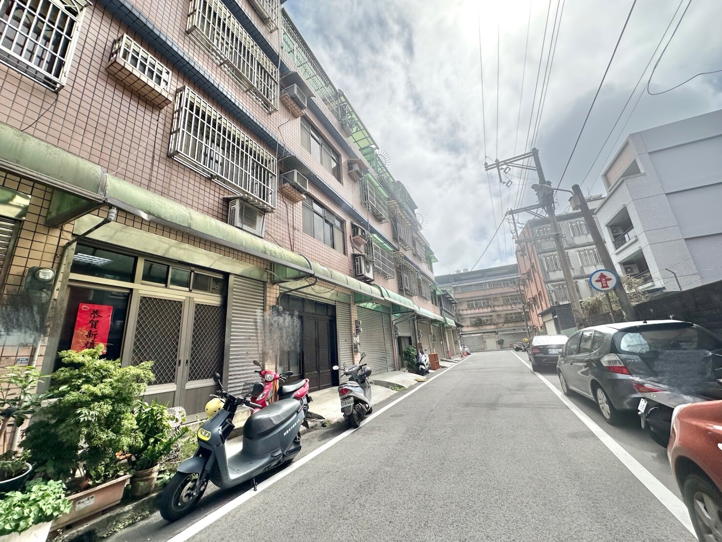平鎮獨家南勢郵局旁大面寬別墅 快樂的房仲瑞成 桃園市平鎮區買房子、房屋出售 樂屋網