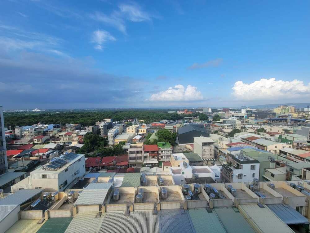 東方國宅吉祥樓高雄市湖內區中山路一段電梯大廈湖內東方國宅吉祥社區採光明亮前後陽台大4房 房屋出售 樂屋網