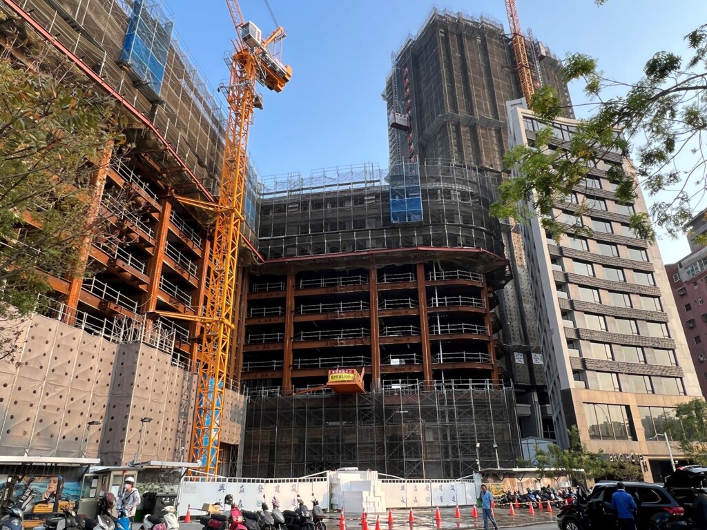 民生1號院高雄市新興區民生一路電梯大廈r9中央公園 民生1號院高樓層兩房車位預售 房屋出售 樂屋網