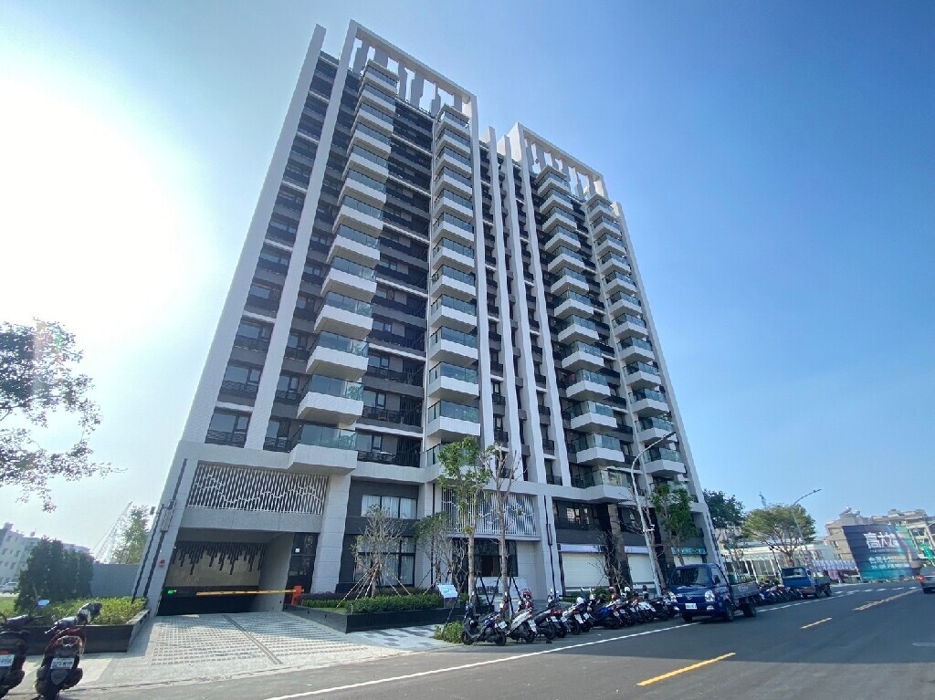 平均綠高層景觀宅21房機上車位 高雄市楠梓區悦讀平均綠買房子、房屋出售 樂屋網