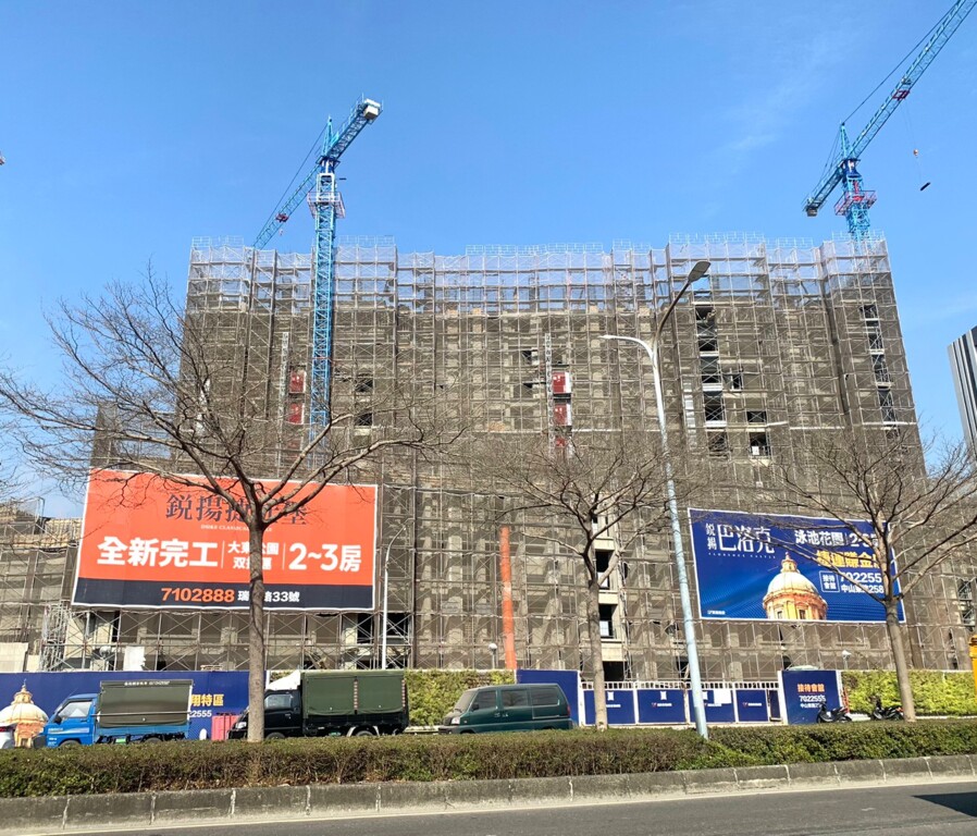 鋭揚巴洛克大樓區高雄市鳳山區鳳捷路電梯大廈鳳山銳揚巴洛克歐風兩房大平車 房屋出售 樂屋網