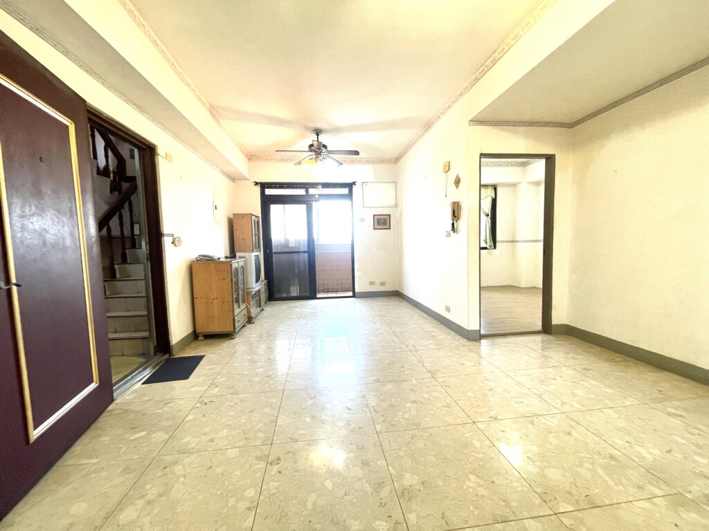 麗法苑新竹市東區鐵道路一段華廈專任【東區│麗法苑】正市區景觀三房 房屋出售 樂屋網