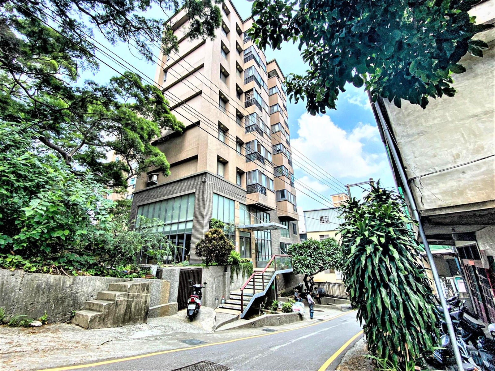 綠灣新竹市東區光復路一段華廈竹科園區|光武綠灣稀有三房車位 新竹透天達人 房屋出售 樂屋網