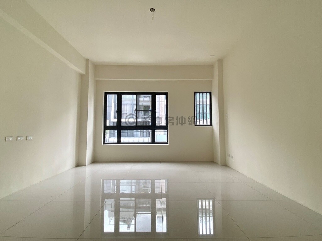 墅墅久1期台中市大里區成功路透天厝獨家!全新完工大里塗城商圈可雙車電梯別墅 房屋出售 樂屋網