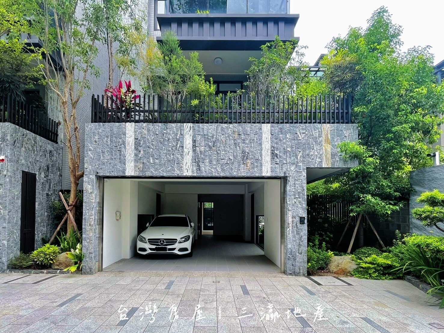打拼奕萱®12單獨棟電梯豪墅有子母車 台中市北屯區買房子、房屋出售 樂屋網