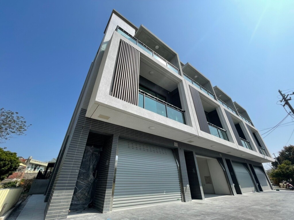 彰化縣彰化市水尾一路別墅【東坡六期】全新交屋大面寬車庫美別墅 房屋出售 樂屋網