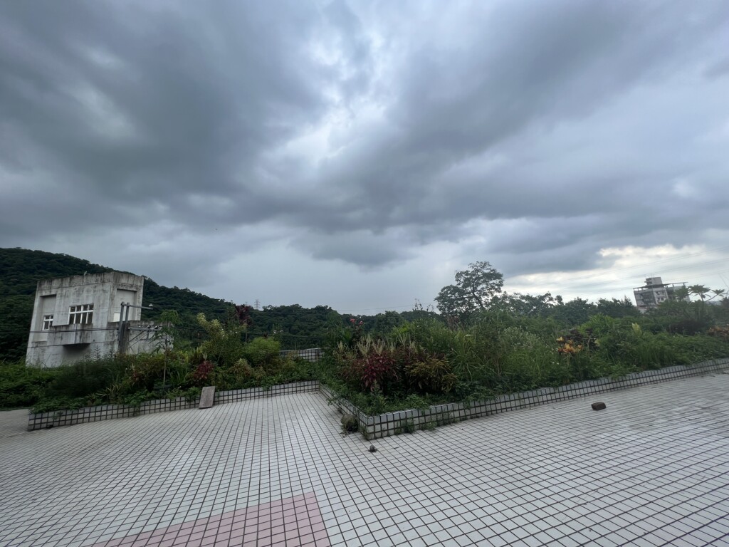 ★南天母路我最便宜★鳥語花香景觀五房急售 新北市土城區馬賽山莊買房子、房屋出售 樂屋網