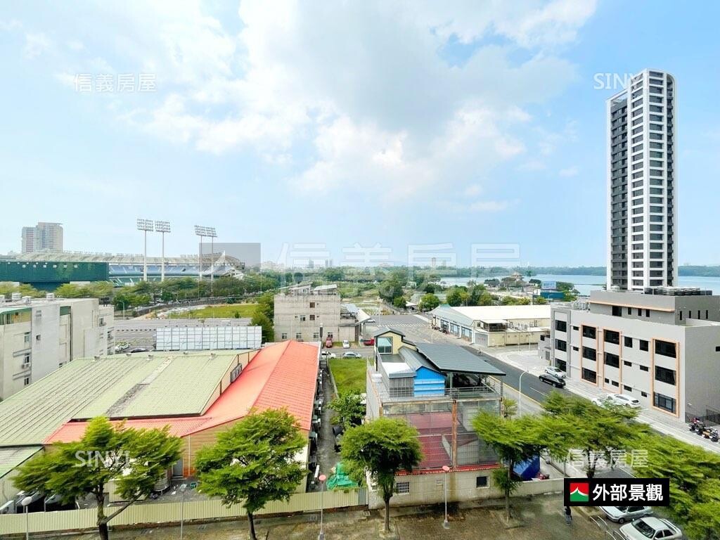 高雄市鳥松區大埤路電梯大廈湖光綠景首排恬靜美居 房屋出售 樂屋網