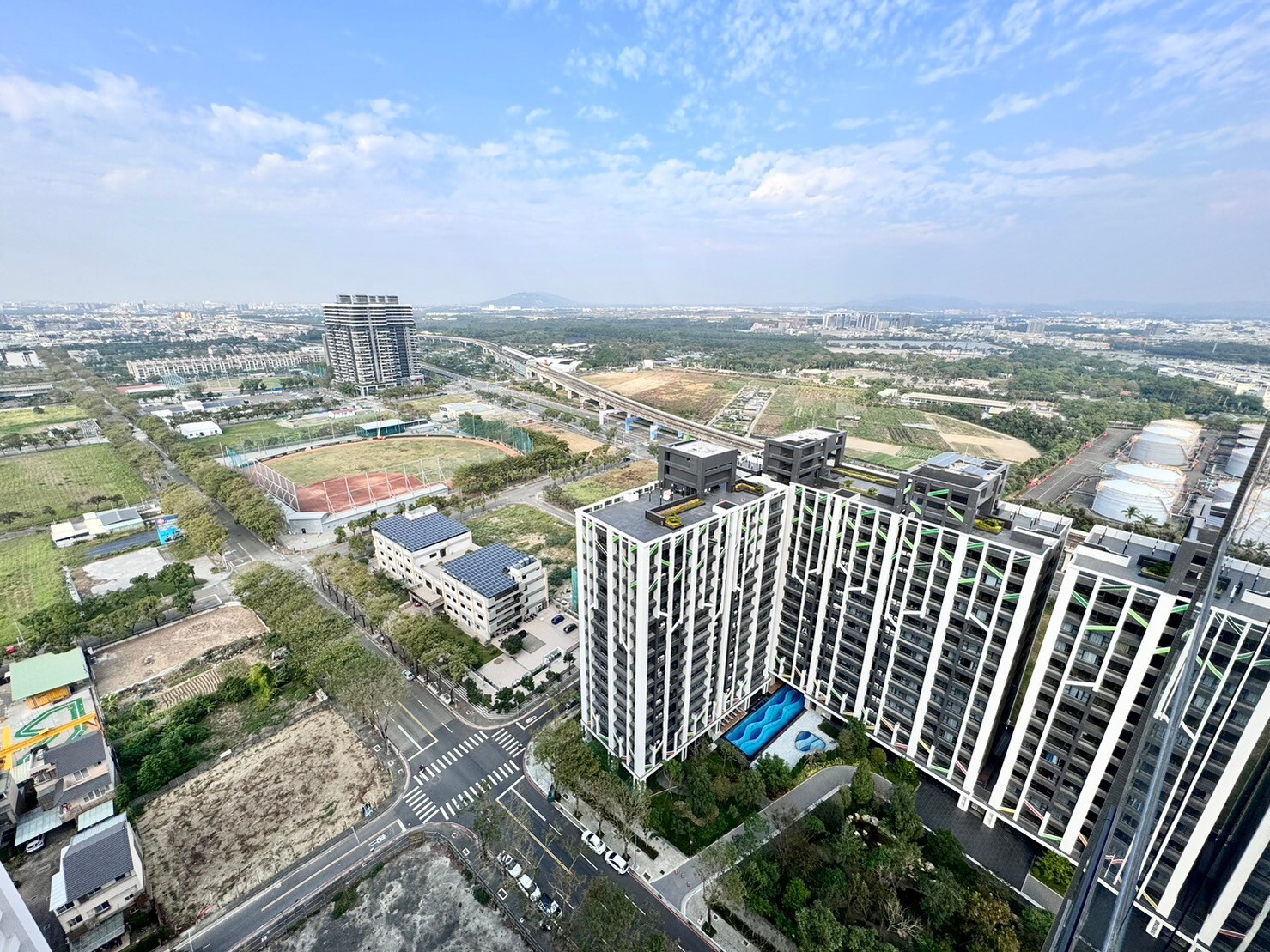 鼎宇森之丘高雄市橋頭區橋新一路電梯大廈鼎宇森之丘|樹海景觀|公園首排31房平車 房屋出售 樂屋網