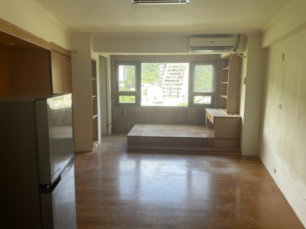凌霄大樓台北市北投區中山路電梯大廈新北投景觀電梯美宅0989069598林r 房屋出售 樂屋網