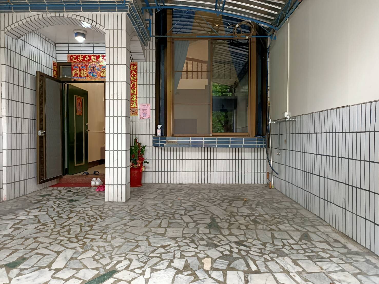 南科新市傳統挑高客廳~採光5房車墅 台南市新市區買房子、房屋出售 樂屋網
