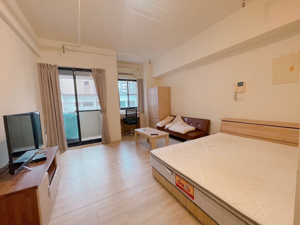 新竹縣竹北市莊敬六街電梯大廈★竹北超人★ 喜來登 高樓層溫馨大套房 房屋出租 樂屋網