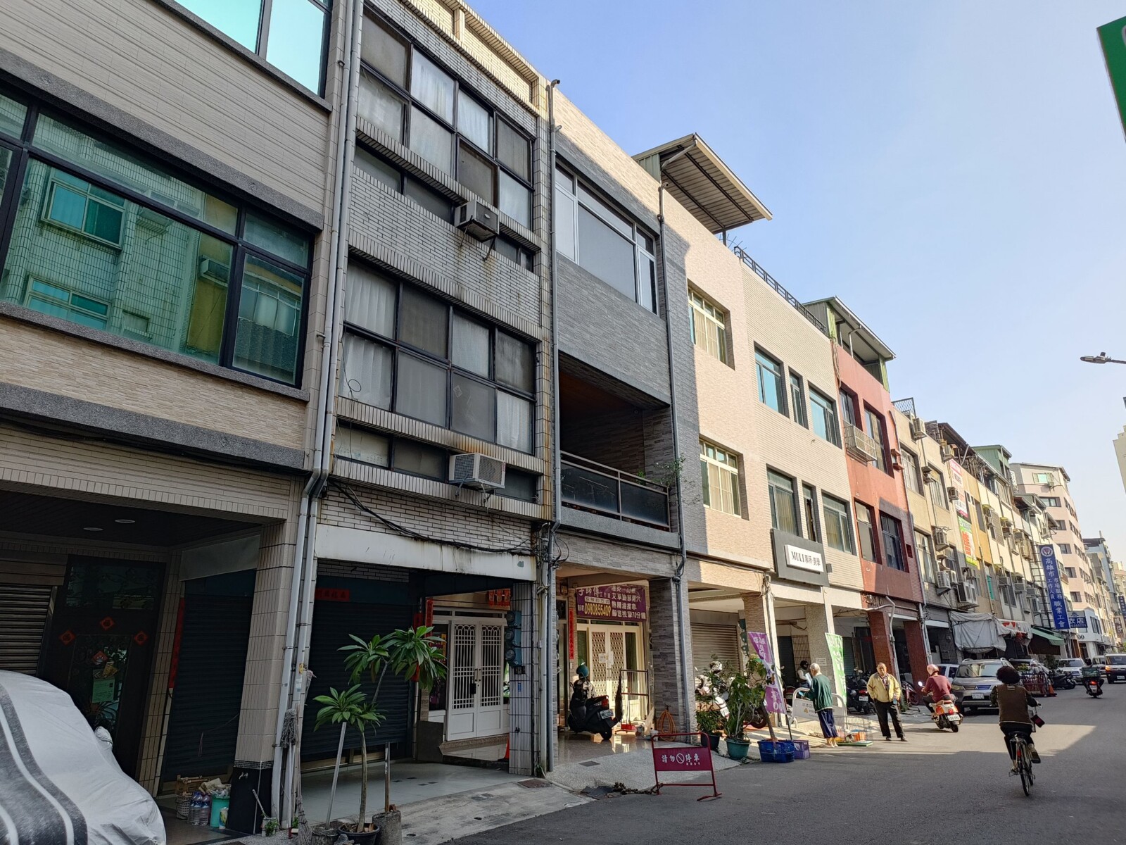 高雄市新興區南台橫路透天厝南台橫路公有市場前透天店面 房屋出售 樂屋網