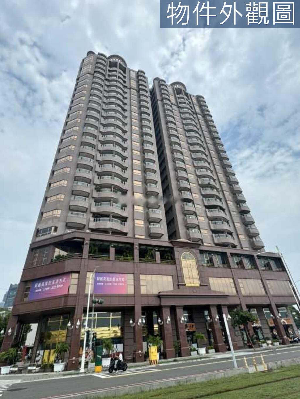 亞灣首排|百立海洋帝國|大兩房平車 高雄市苓雅區百立海洋帝國買房子、房屋出售 樂屋網