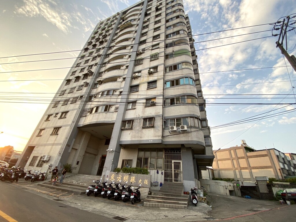 東方明珠台中市東區旱溪東路一段電梯大廈ct東方明珠朝東二樓三房兩衛 房屋出售 樂屋網