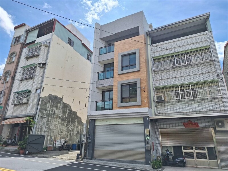 太平光興路6米大面寬全新透店 台中市太平區買房子、房屋出售 樂屋網