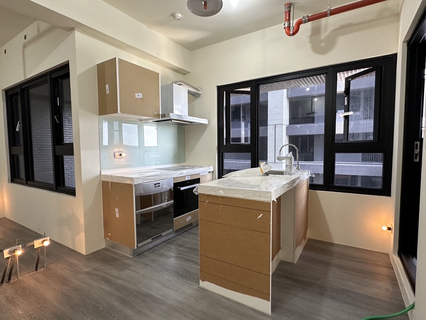 聯上3Q,桃園市中壢區領航北路二段,電梯大廈,姍姍推⭐青埔A19 黃金地段⭐無邊際美景 套房+車 | 房屋出售 | 樂屋網