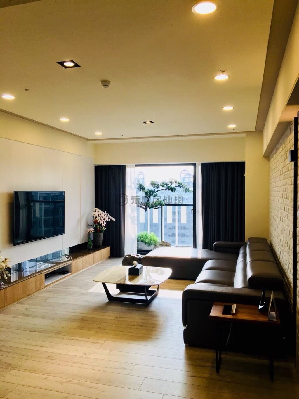 天畝苑大樓區高雄市左營區文自路電梯大廈左營區文自路《最美的風景》景觀四房雙車位 房屋出售 樂屋網