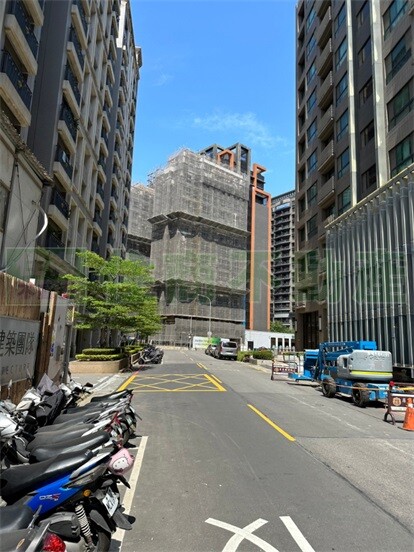 新北市林口區文化三路二段電梯大廈合峰曜境邊間中庭2房車 房屋出售 樂屋網